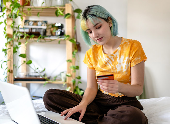 How to Budget Using Gift Cards | AMA
