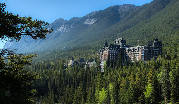 Save up to 40% off Edmonton YEG Airport Parking Discount | AMA