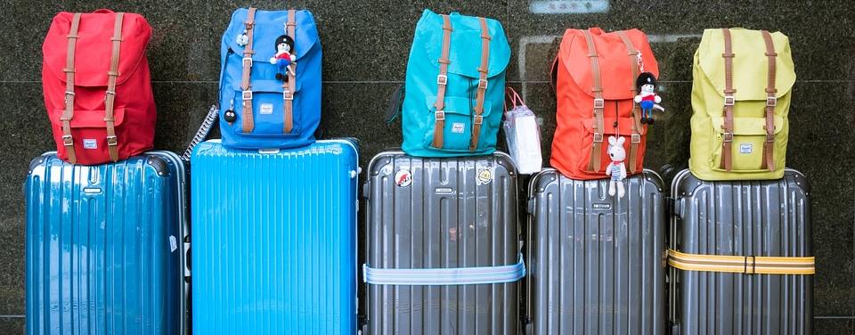 Split Your Luggage image